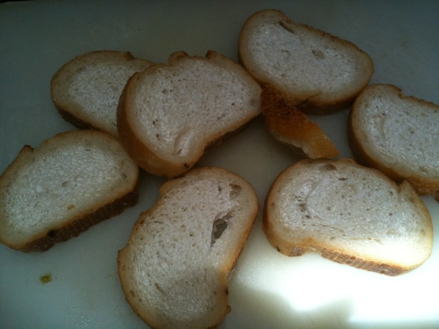 Seyal bread — the panzanella of Sindh | The Odd Pantry